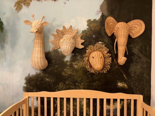 giraffe head wall